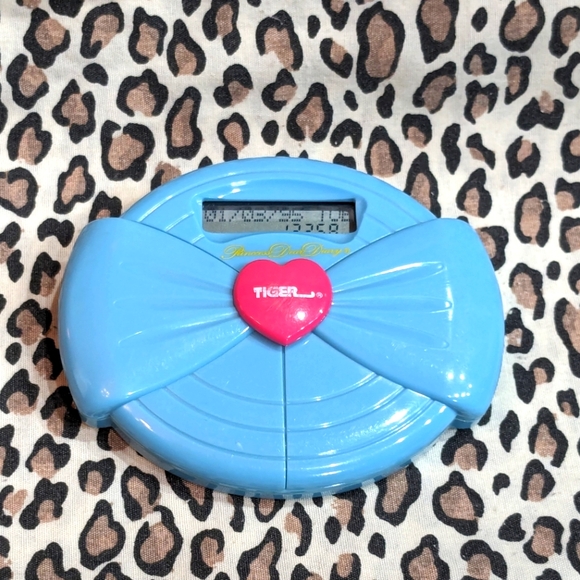 Tiger Electronics | Toys | 999 Princess Dear Diary Tiger Electronics ...
